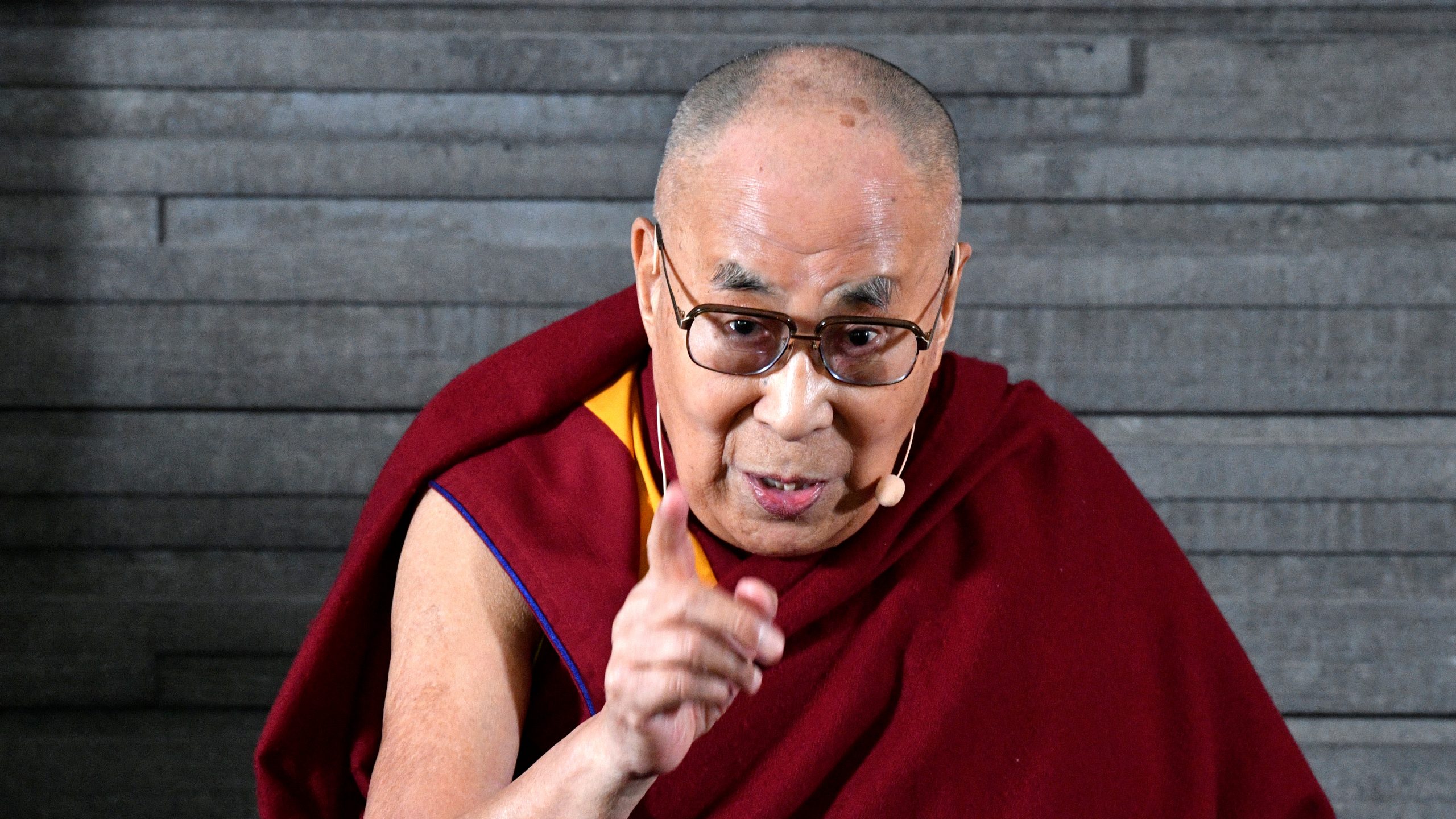How to See the Dalai Lama - The Traveling Wizard